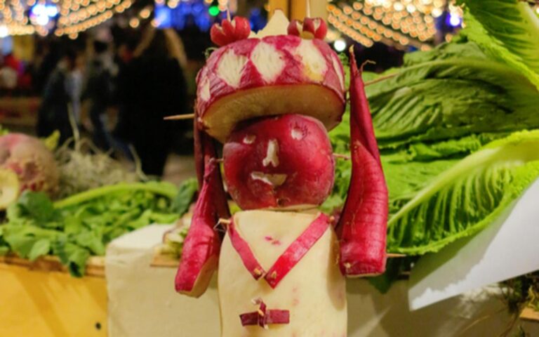 Noche de Rabanos in Mexico - Night of the Radishes - Topics Mag